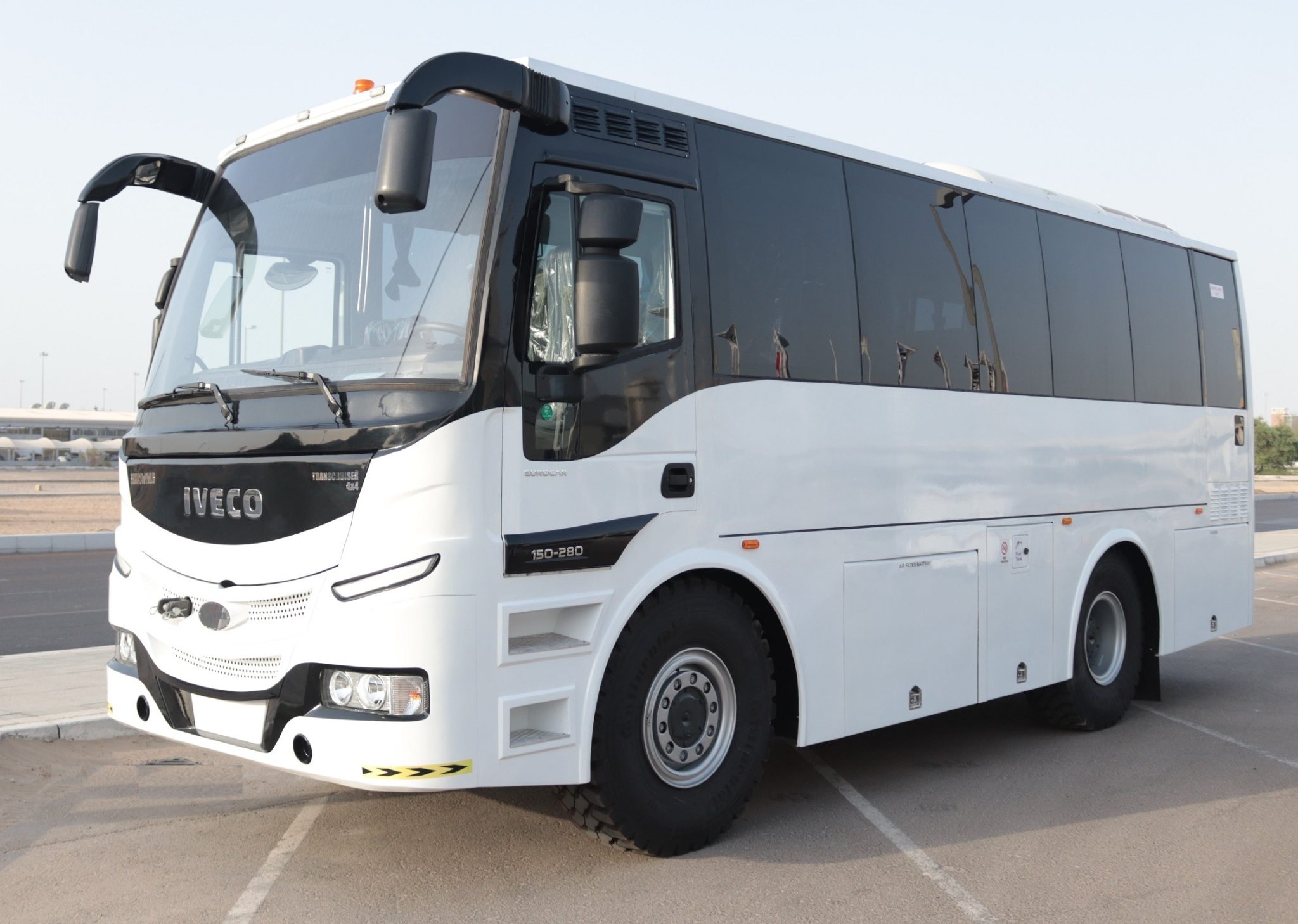 Coach Bus For Sale In Dubai, UAE - United Al Saqer